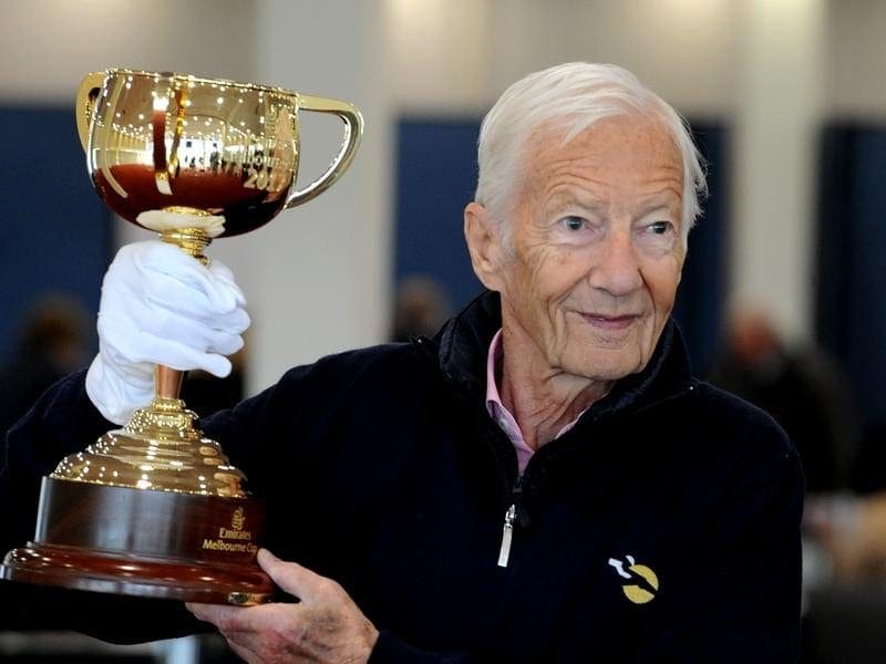 Lester Piggott in town for Melbourne Cup | Betting Site